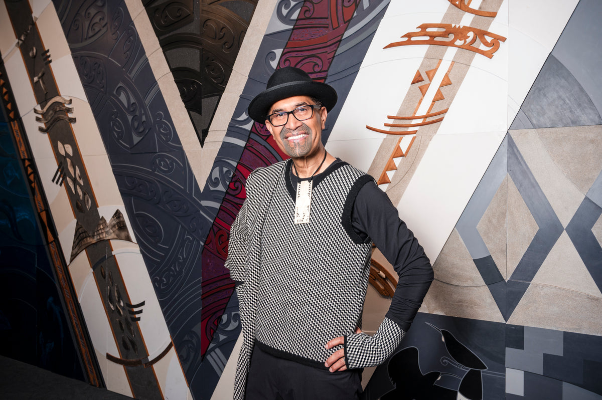 Tukutuku Poutama wrist warmers – TePapaStore